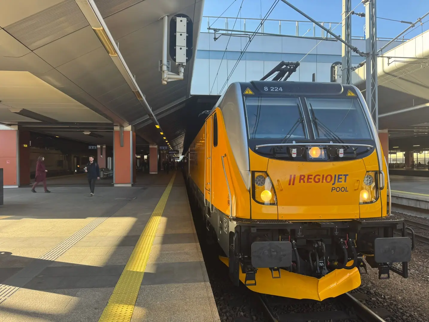 RegioJet rozšiřuje provoz v Polsku: od pondělí vyjede druhý pár vlaků mezi Krakovem a Varšavou ...